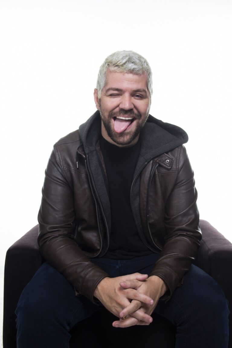 VICTOR SARRO EM IPATINGA “A QUINTA SÉRIE AINDA VIVE” - SOCIALYTE